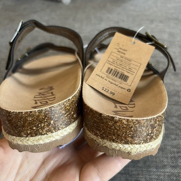 Mad Love | Shoes | Mad Love Footbed Sandals 7 New Brown Strap And Buckle | Poshmark